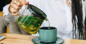 Best Time to Drink Green Tea: Morning or Evening Use?